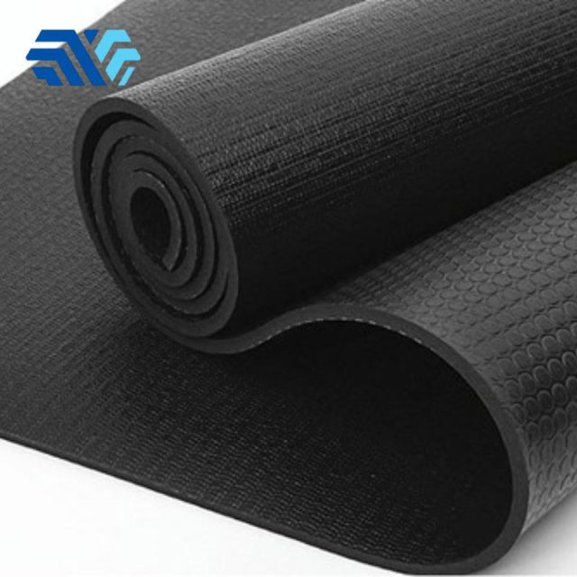 So sánh thảm chống tĩnh điện và thảm cao su thường chi tiết